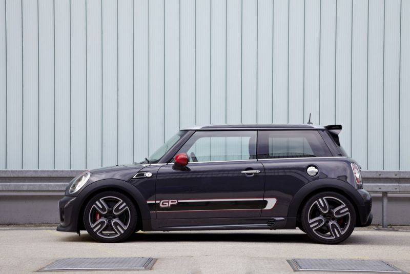 Mini Hatch (R56) Cooper 1.6 i 16V (120 Hp)